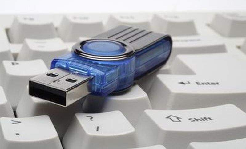 Kako provjeriti da li se USB disk može pokrenuti u Windowsu?